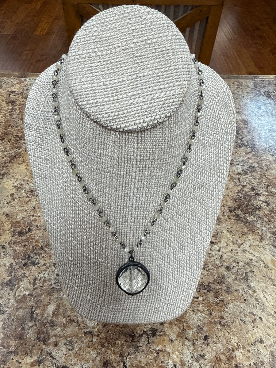 Ariel Necklace In Cream – Rustic Soul
